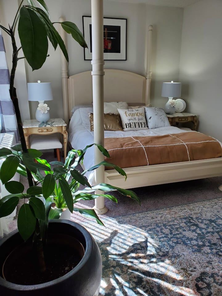 Suite Retreat - Cherry Hill