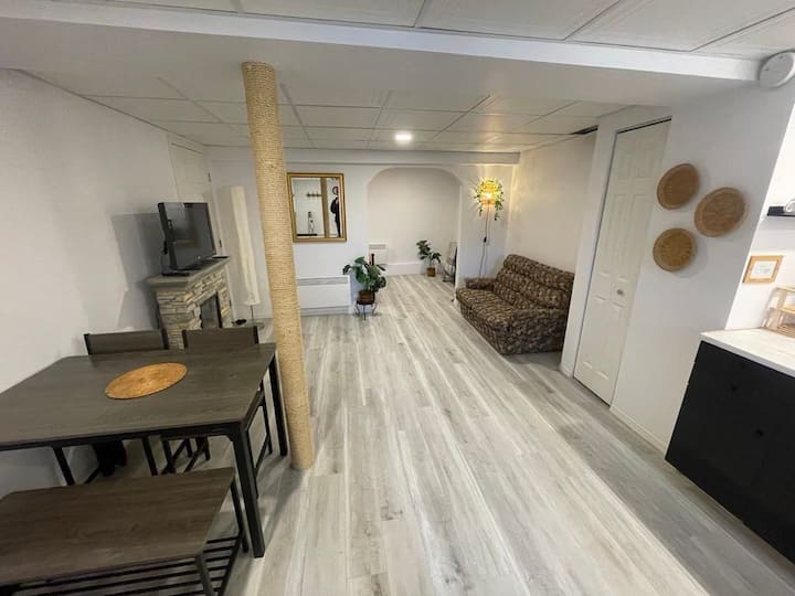 Cozy Studio, Private Entrance - Saguenay