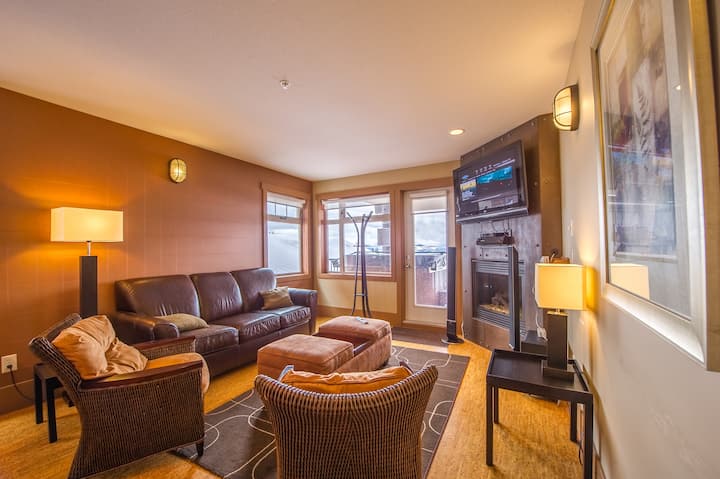 Comfortable & Cozy 2br Condo - Big White Ski Resort, BC
