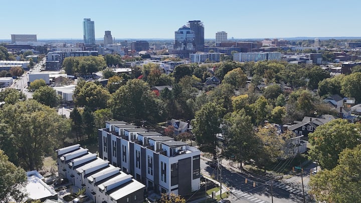 2 Bd Walk To Central Park & Downtown With Parking - Durham, NC