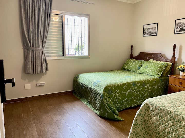 Quarto Família Na Casa Da Vó Até 4 Hospedes - Pinheiros