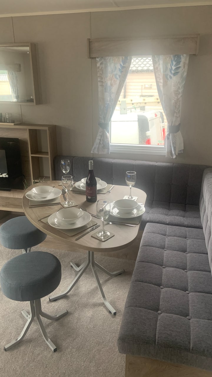 Brand New 2024 Three Bed Caravan - Poole