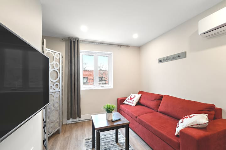 Lovely 2bdr In Heart Of Plateau - Montreal