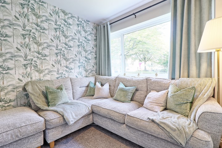 Monthly Stays - Business - Contractors - Families - Colchester