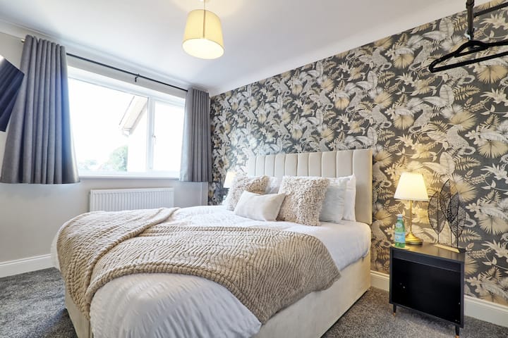 10% Off |7 Nights |Family |Parking |Sleep10 |Wi-fi - Colchester