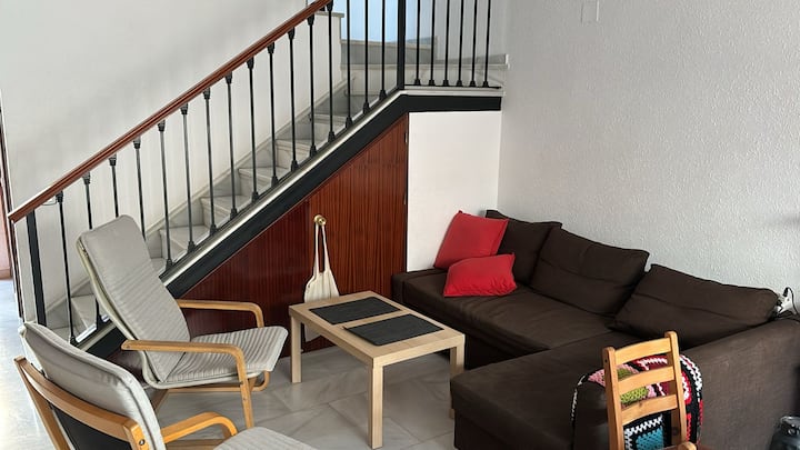 Quarto 25 Minutos De Sevilha - Dos Hermanas