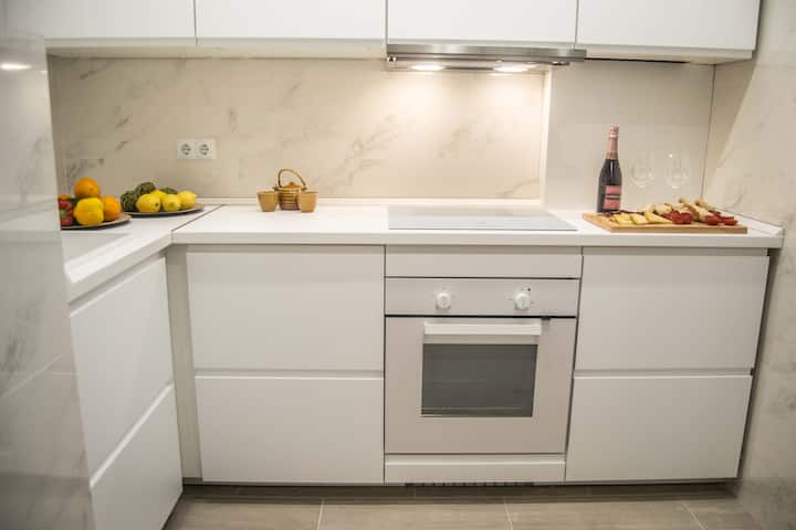 Modern Apartment Near The Sea - El Masnou