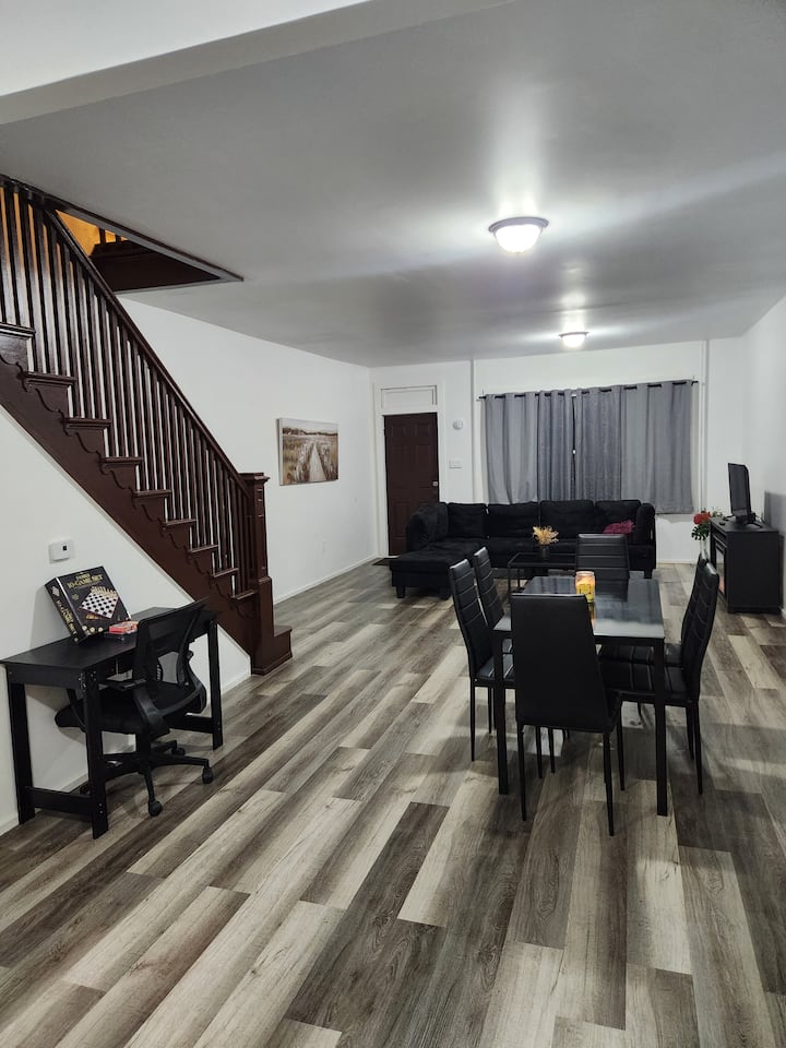 Relax & Recharge: Your Dream Stay In Port Carbon! - Pottsville, PA