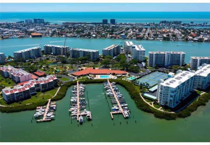 Waterfront Paradise Sailboat Key - St. Pete Beach, FL