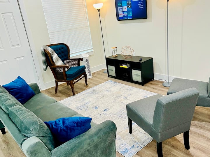 Apt 2-bed 2-full Bath Free Parkg - The Woodlands, TX