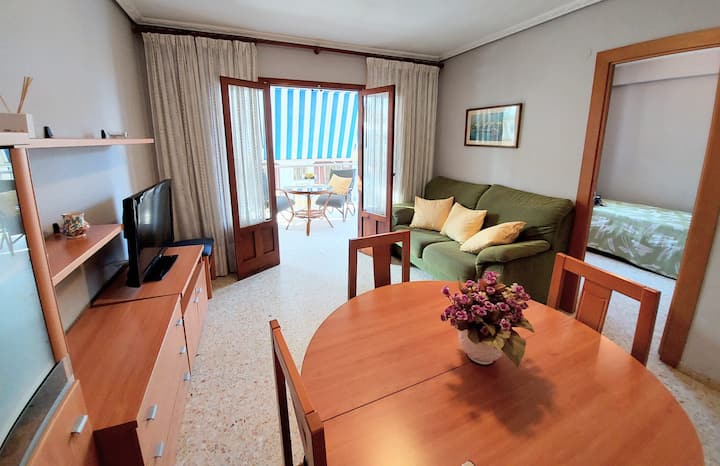 Charming Family Apartment By The Sea - Oliva