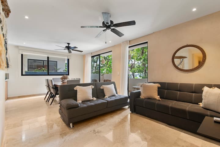 Delightful 2 Bed Apartment With Private Jacuzzi - Tulum