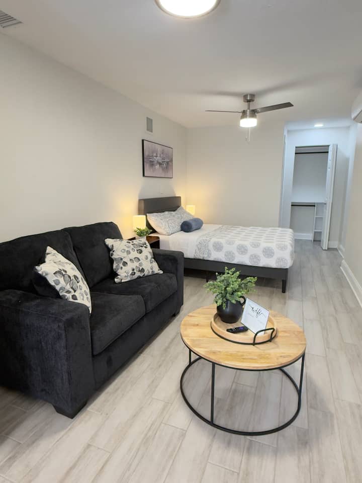 Tiny Place - Tampa, FL