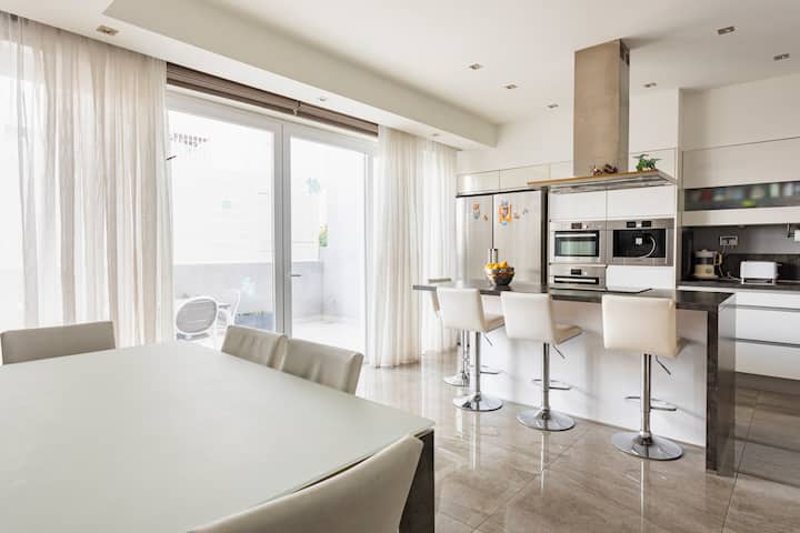 Modern Home In Swieqi - Malta