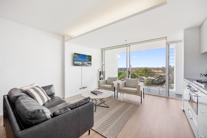 Luxury 1 Br Sky Pad With Views, Gym & Sauna - Bondi Beach