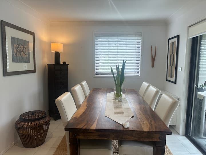 Stylish Unit Near Main Beach - Nelson Bay