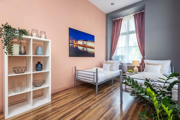 Room For 2 People In Hostel - Twin - Wrocław