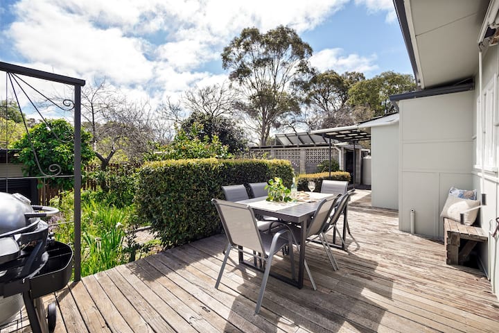 Elva Garden Cottage | Dog Friendly | Town Central - Margaret River