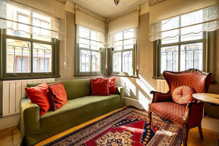 Heritage Of Balat Modern 2br In A Historic Setting - Kocatepe