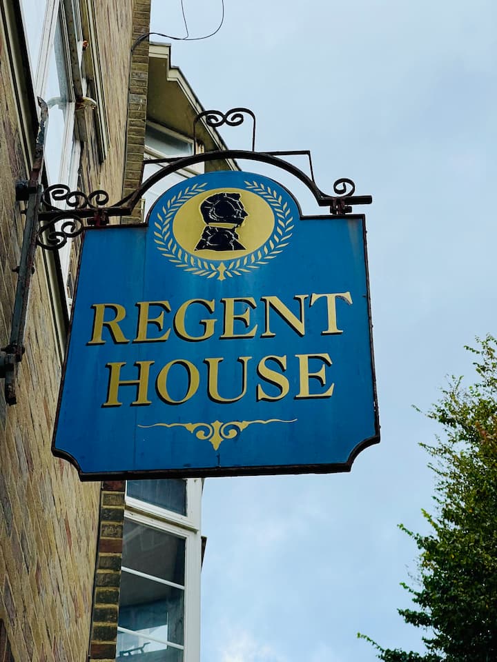 Royal Pavilion Garden Apartment - Brighton