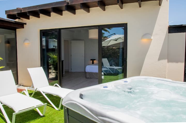 2 Bedroom Cottage - Puerto Del Carmen - Puerto del Carmen