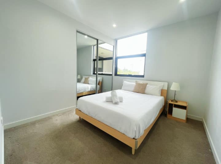 Comfortable 2-br Apartment In The Heart Of Epping - Hornsby