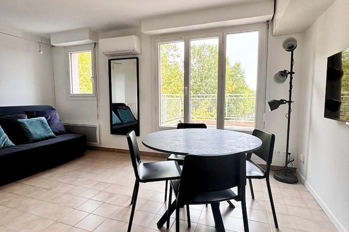 Appartement Avec Parking Privé - Aix-en-Provence