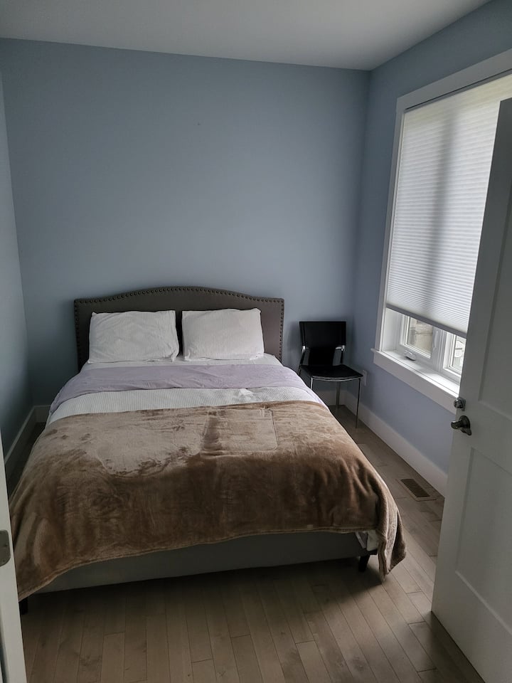 Quarto Gananoque #2 - Gananoque