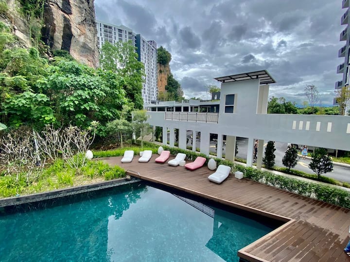 May Eurostay @ The Cove Ipoh (10 Pax) Free Parking - Tambun