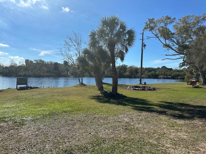 1 Mile From The Gulf On 16 Acres - New Port Richey