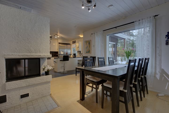 Aurora Hill Villa, 3 Br, Sauna - Rovaniemi