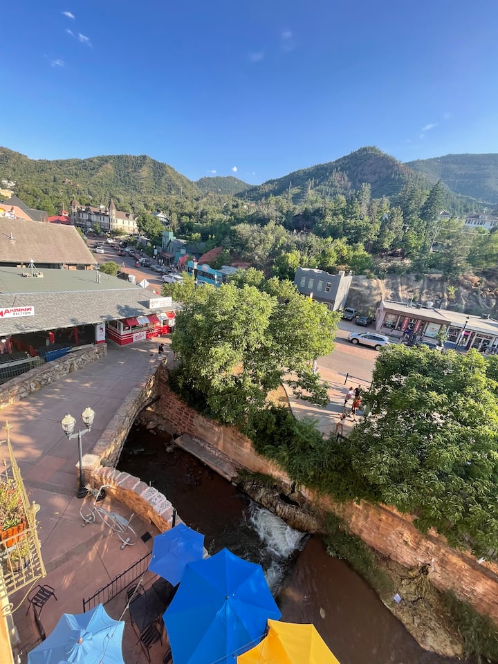 Manitou Incline Retreat - Manitou Springs, CO
