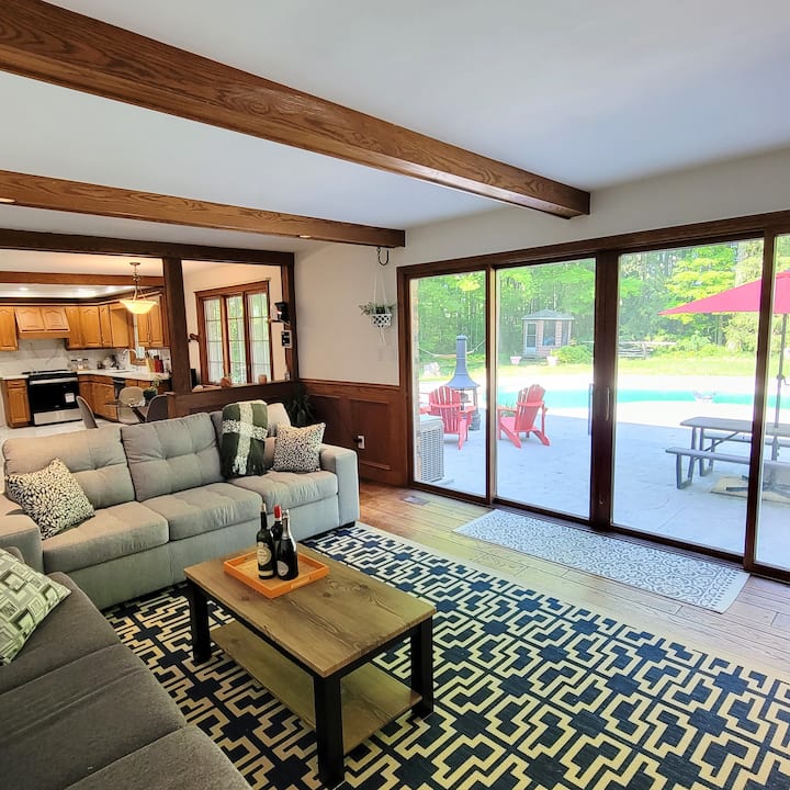 Private Cottage Heated Pool/hottub/games 20 Acre - Hockley Valley, ON