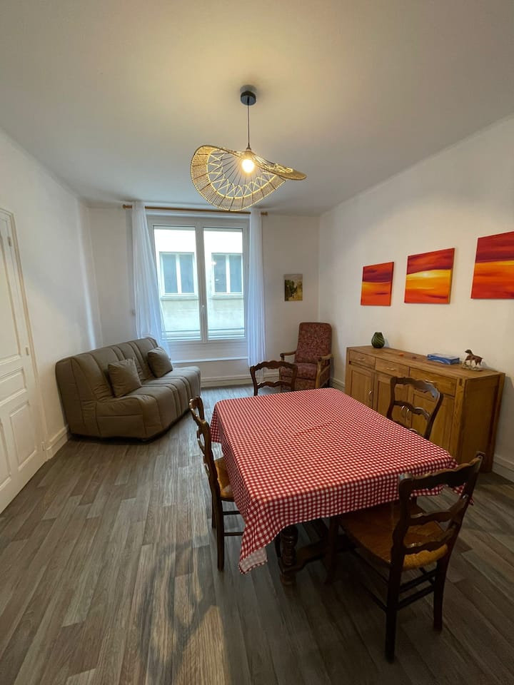 Appartement - Centre Historique - Fougères