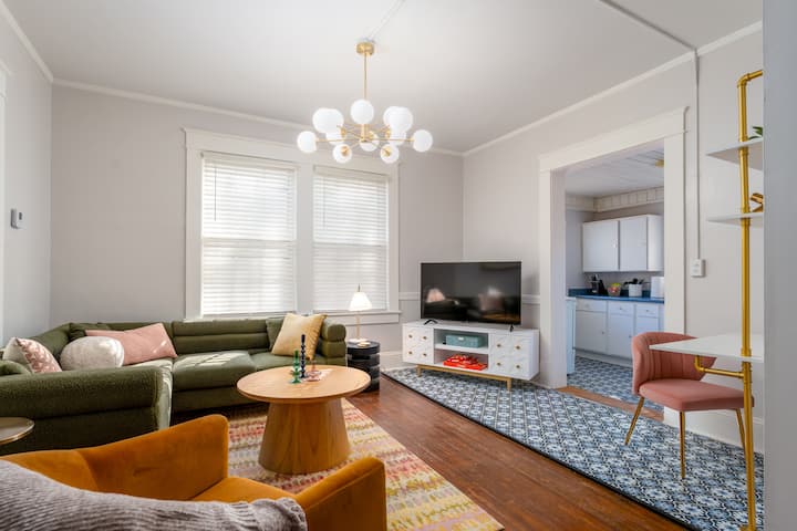 Vibrant & Upscale 1br/1ba - Greensboro, NC