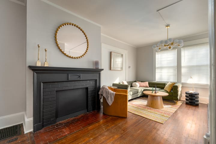 Chic Designer Retreat Bold Style Vibrant Boutique - Greensboro, NC