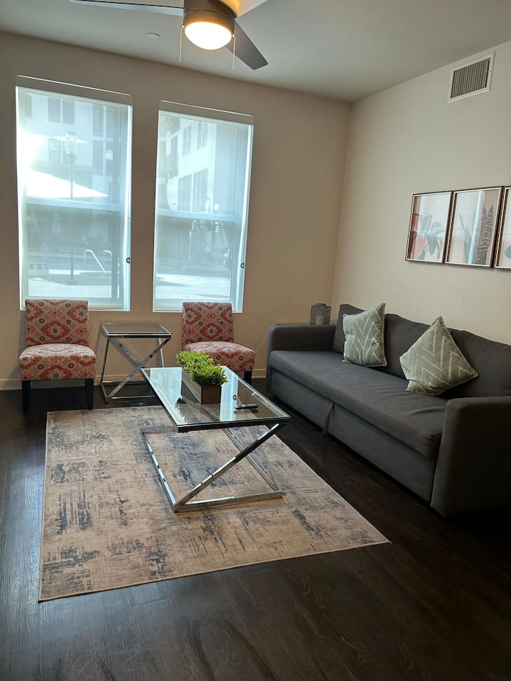 6 Guest Apartment/ 2 Bedrooms - Glendale, AZ