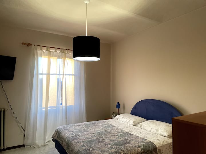 Stanza A Castagnito Indipendente Con Bagno Privato - 阿爾巴