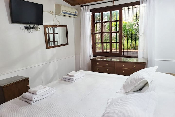 Hermosa Casa A Metros De Costanera En Cerro Pelón - Posadas