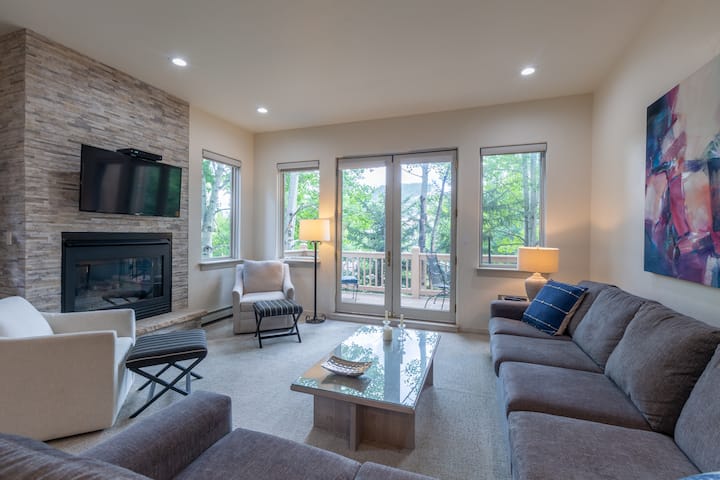 Duplex In Perfect Avon Location - Avon, CO