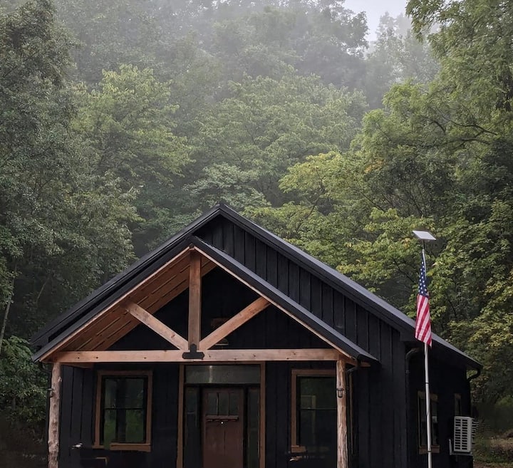 The Cabin At Cool Rock Creek - Illinois