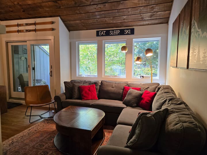 The Granite Ledge: 3 Bed, 1.5 Bath Townhouse W/ac - New Hampshire (State)