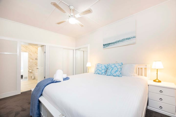 Wallis Street - Tuncurry