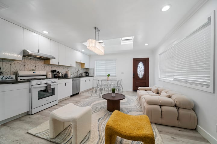 @ Marbella Lane - Your Cozy Haven 2br Retreat - West Covina, CA