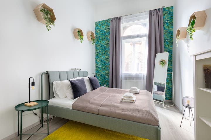 City Center 4-br Holiday Residence - Boedapest