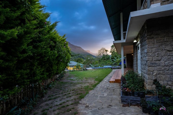 1bh X 4 Cottages With Pool In Munnar - Marayoor
