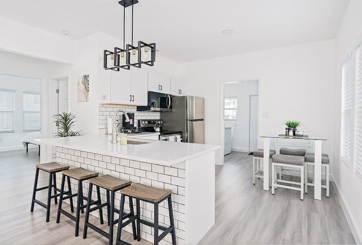 Family & Pet-friendly Stay Near Tigertown - Lakeland, FL