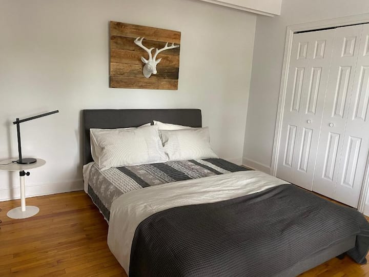 Auberge Des Cantons #8 Le Loft - Magog