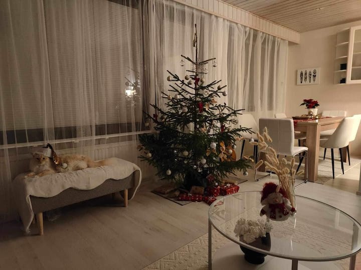 Peaceful Row House With A Forest Facing Backyard - Kuopio
