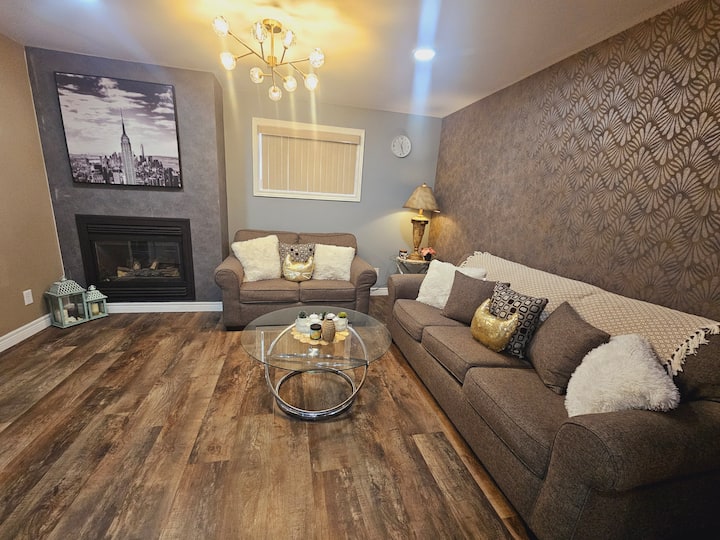 Charming 2 Bedroom Retreat - Windsor